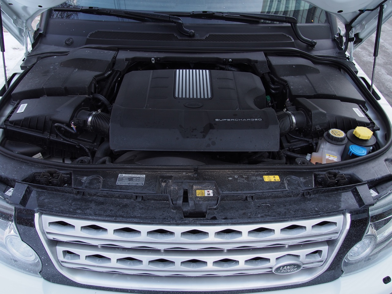 2014 Land Rover LR4 HSE LUX 0-60 Times, Top Speed, Specs, Quarter Mile ...