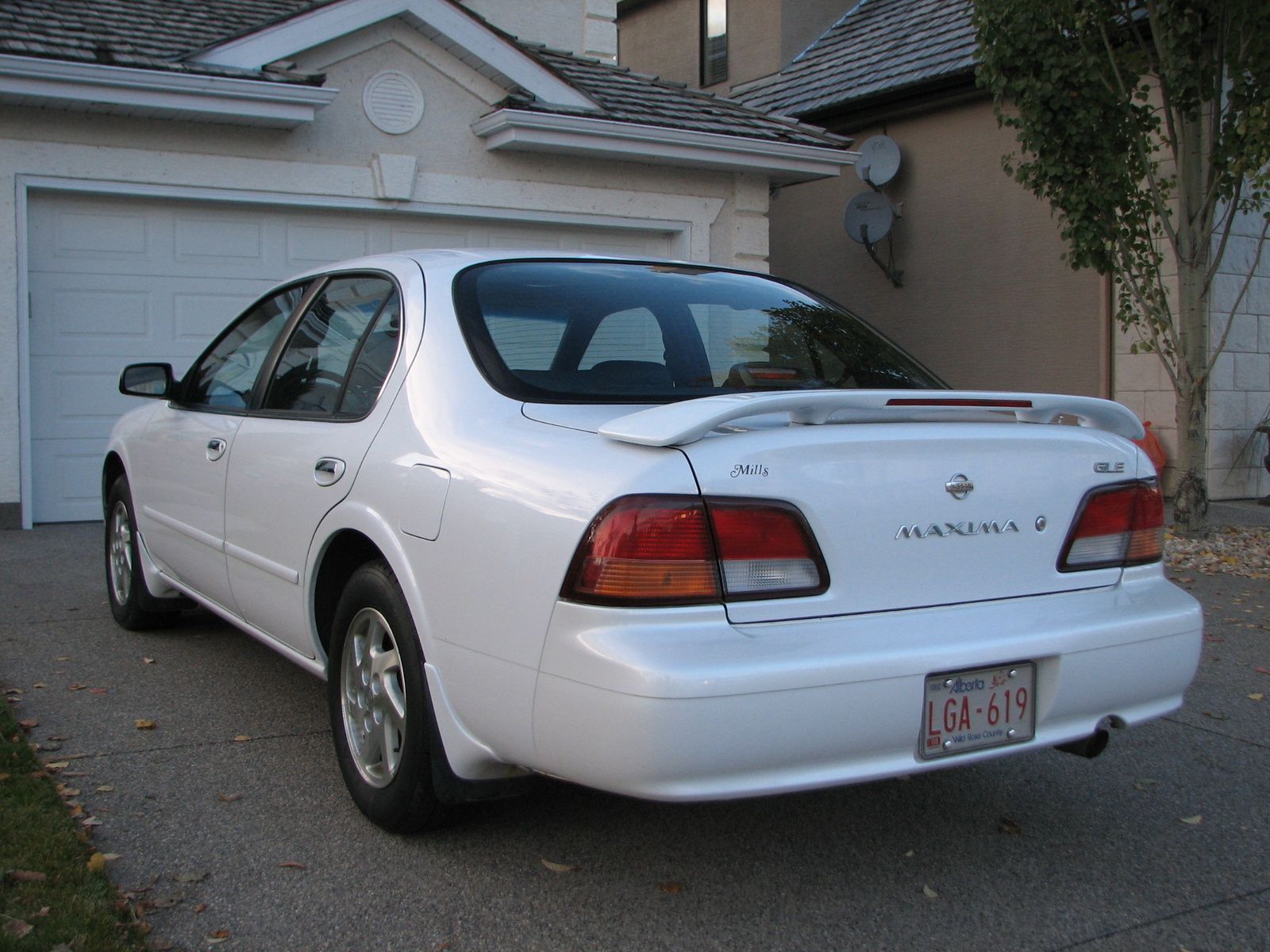 1997 Nissan Maxima GLE especificaciones, colores, 0-60, 0-100 ...