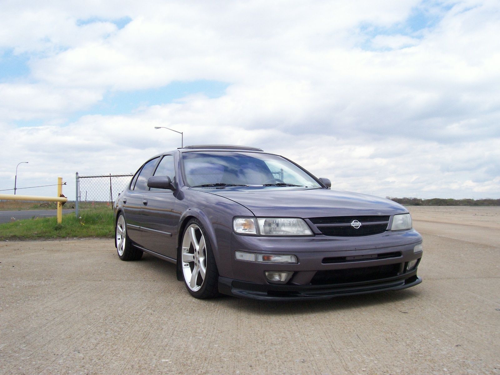 2000 Nissan Maxima GXE 0-60 Times, Top Speed, Specs, Quarter Mile, and ...