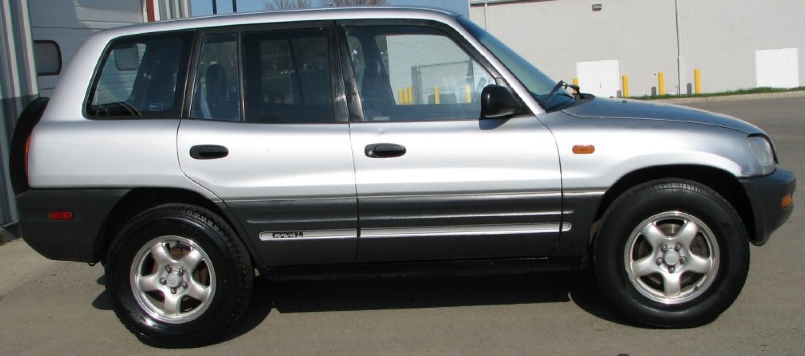 1999 Toyota RAV4 4-dr 4x4 0-60 Times, Top Speed, Specs, Quarter Mile ...