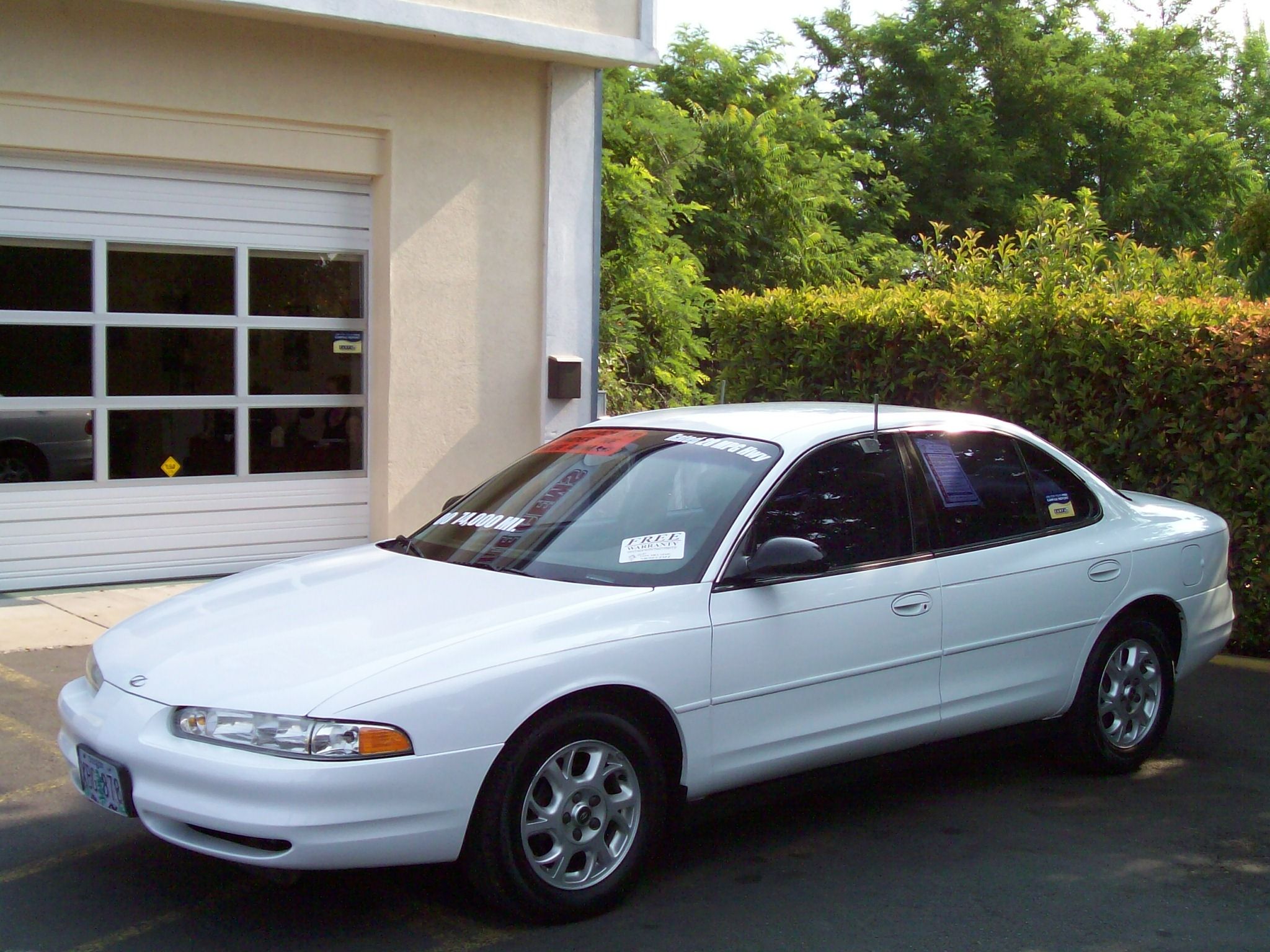2001 Oldsmobile Intrigue GL 0-60 Times, Top Speed, Specs, Quarter Mile ...