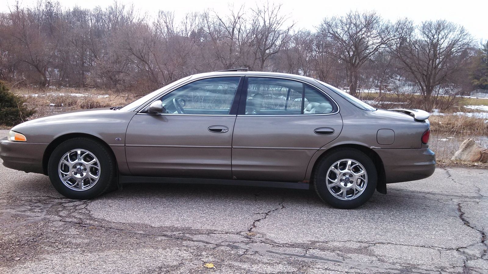 2002 Oldsmobile Intrigue GX 0-60 Times, Top Speed, Specs, Quarter Mile ...