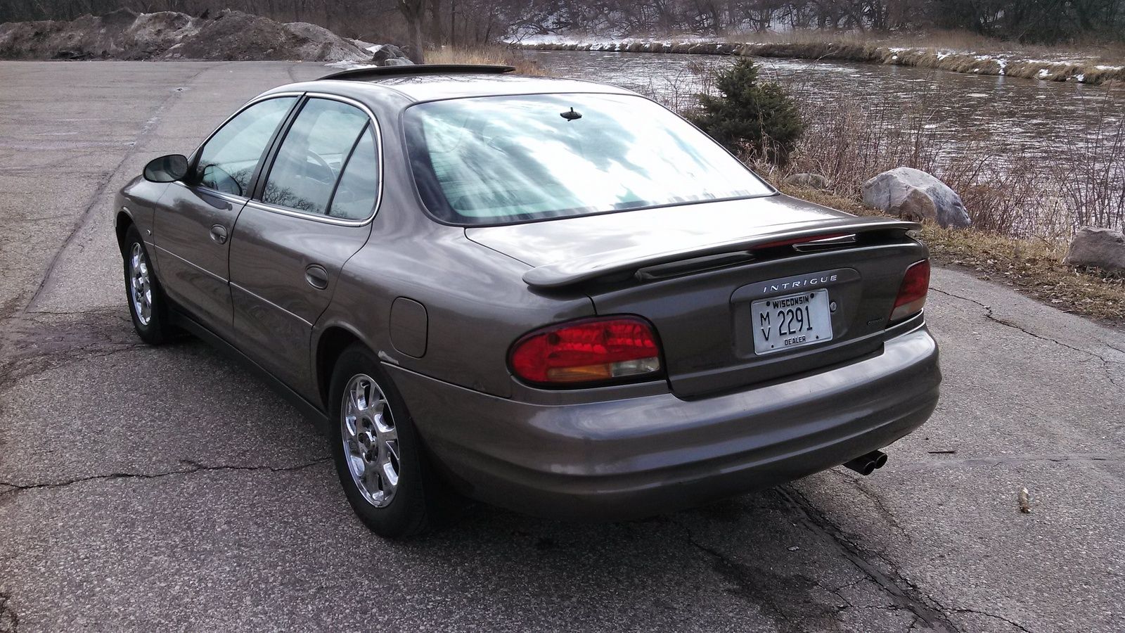 2001 Oldsmobile Intrigue GL 0-60 Times, Top Speed, Specs, Quarter Mile ...