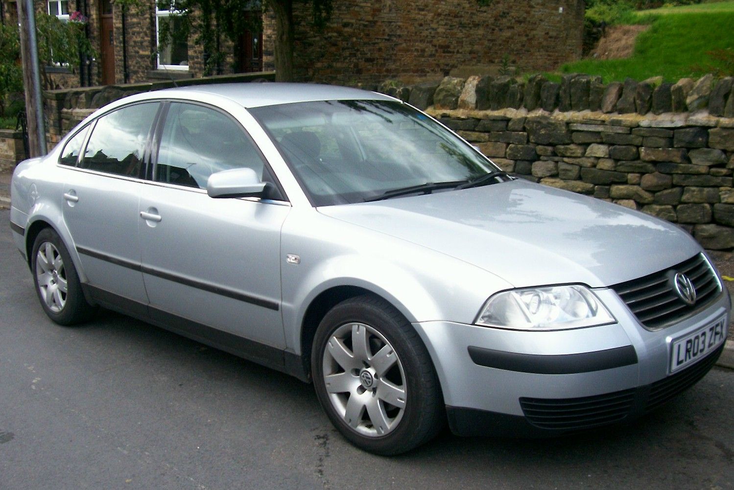 2005 Volkswagen Passat Wagon GLX 0-60 Times, Top Speed, Specs, Quarter ...