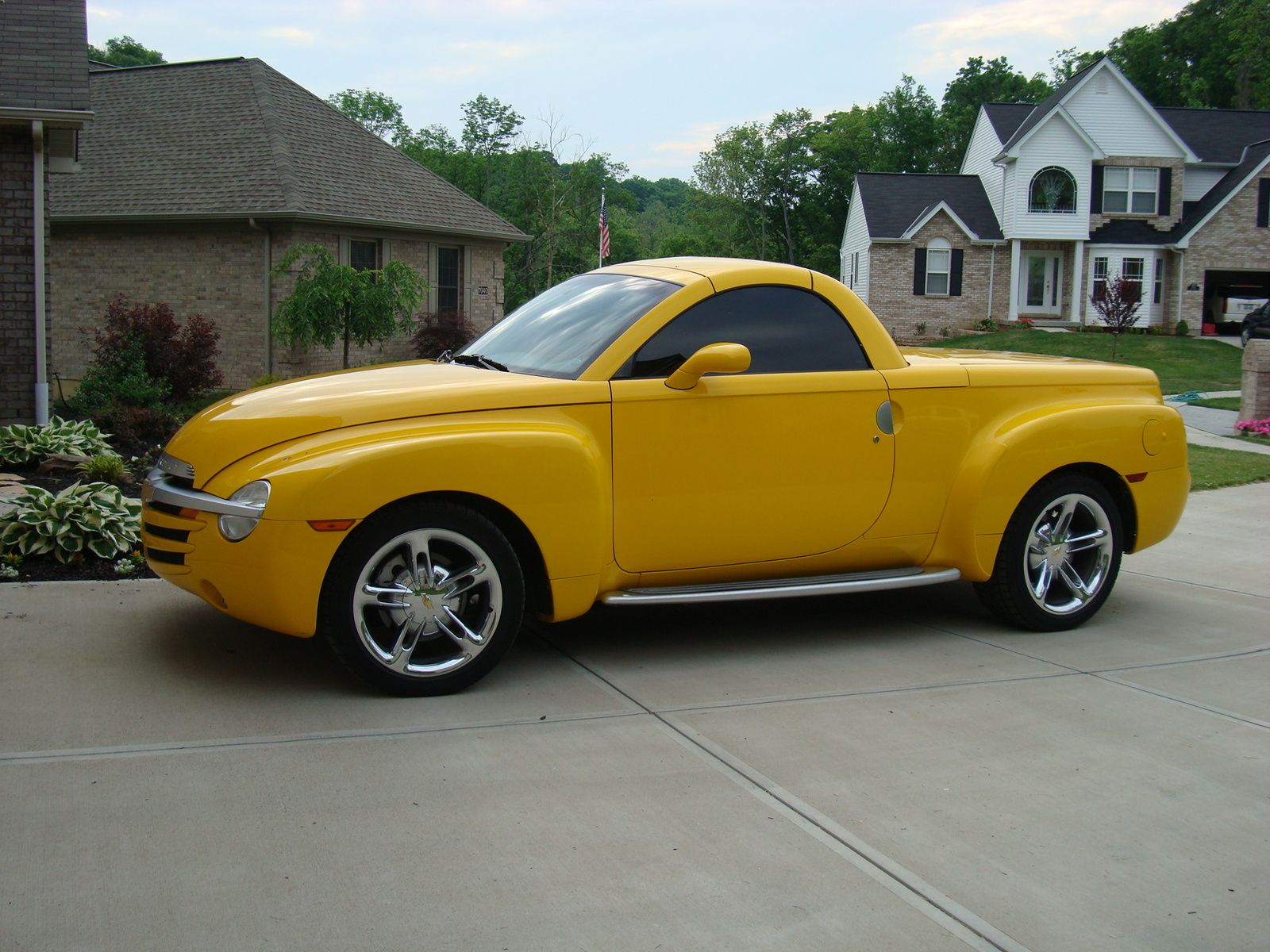 2005 Chevrolet SSR Base 0-60 Times, Top Speed, Specs, Quarter Mile, and ...