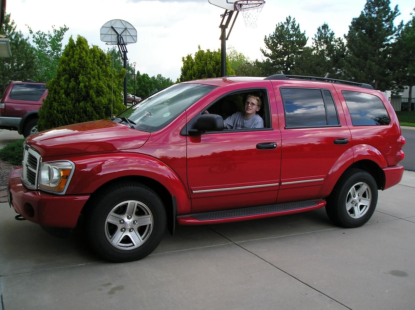 2006 Dodge Durango Adventurer 0-60 Times, Top Speed, Specs, Quarter ...