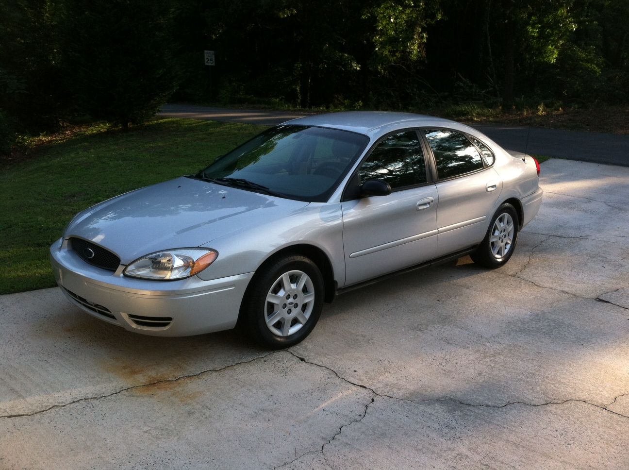 2009 Ford Taurus SEL 0-60 Times, Top Speed, Specs, Quarter Mile, and ...