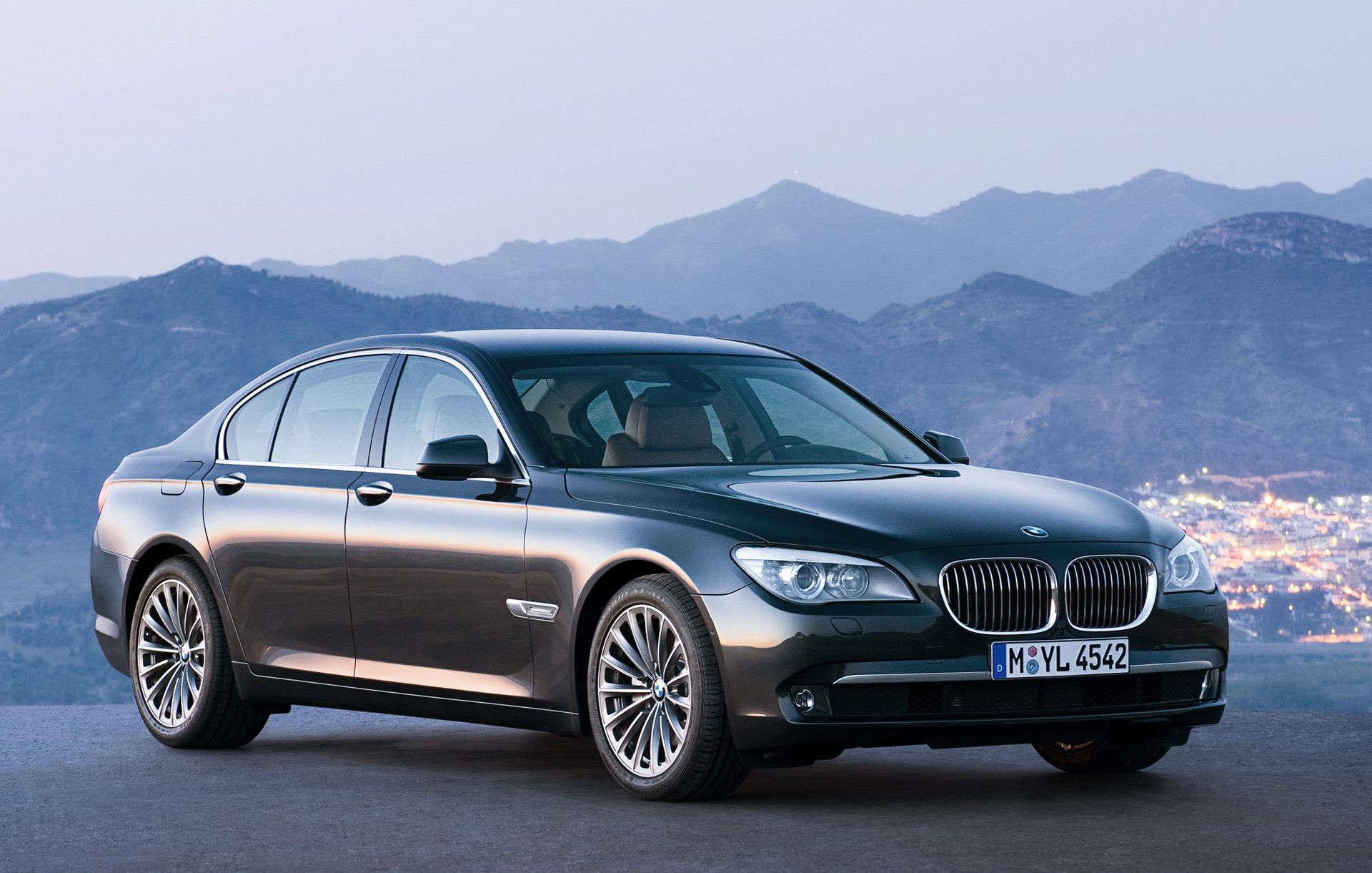2011 BMW 7 Series 750i xDrive 0-60 Times, Top Speed, Specs, Quarter ...