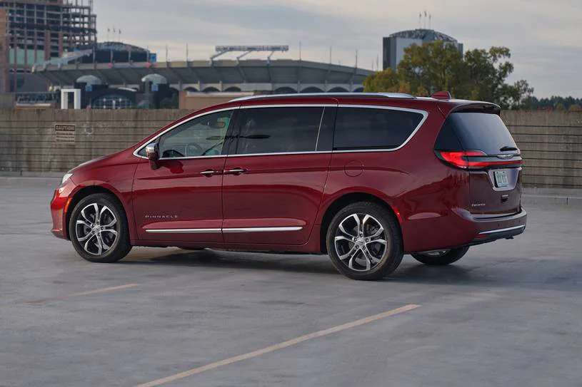 2021 Chrysler Pacifica Touring 0-60 Times, Top Speed, Specs, Quarter ...