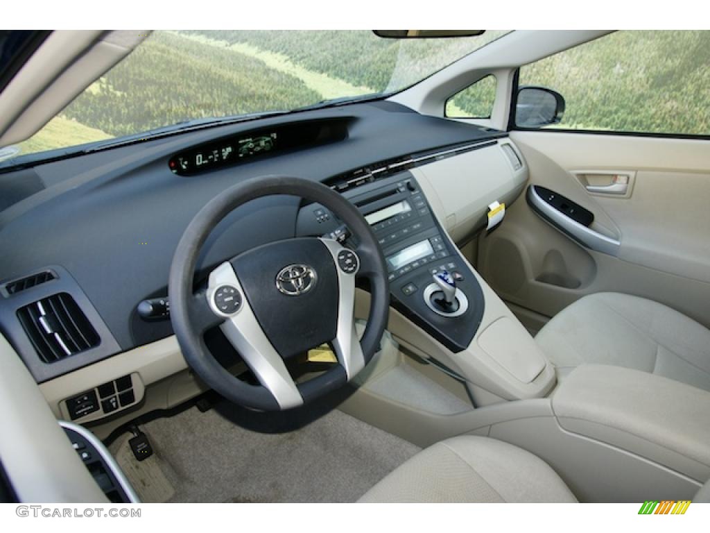 2014 Toyota Prius V Base 0-60 Times, Top Speed, Specs, Quarter Mile ...