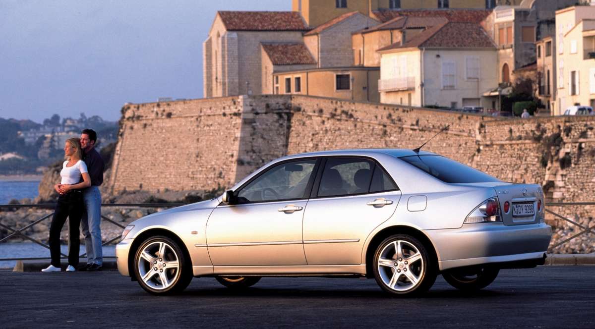 2004 Lexus IS 300 SportCross 0-60 Times, Top Speed, Specs, Quarter Mile ...